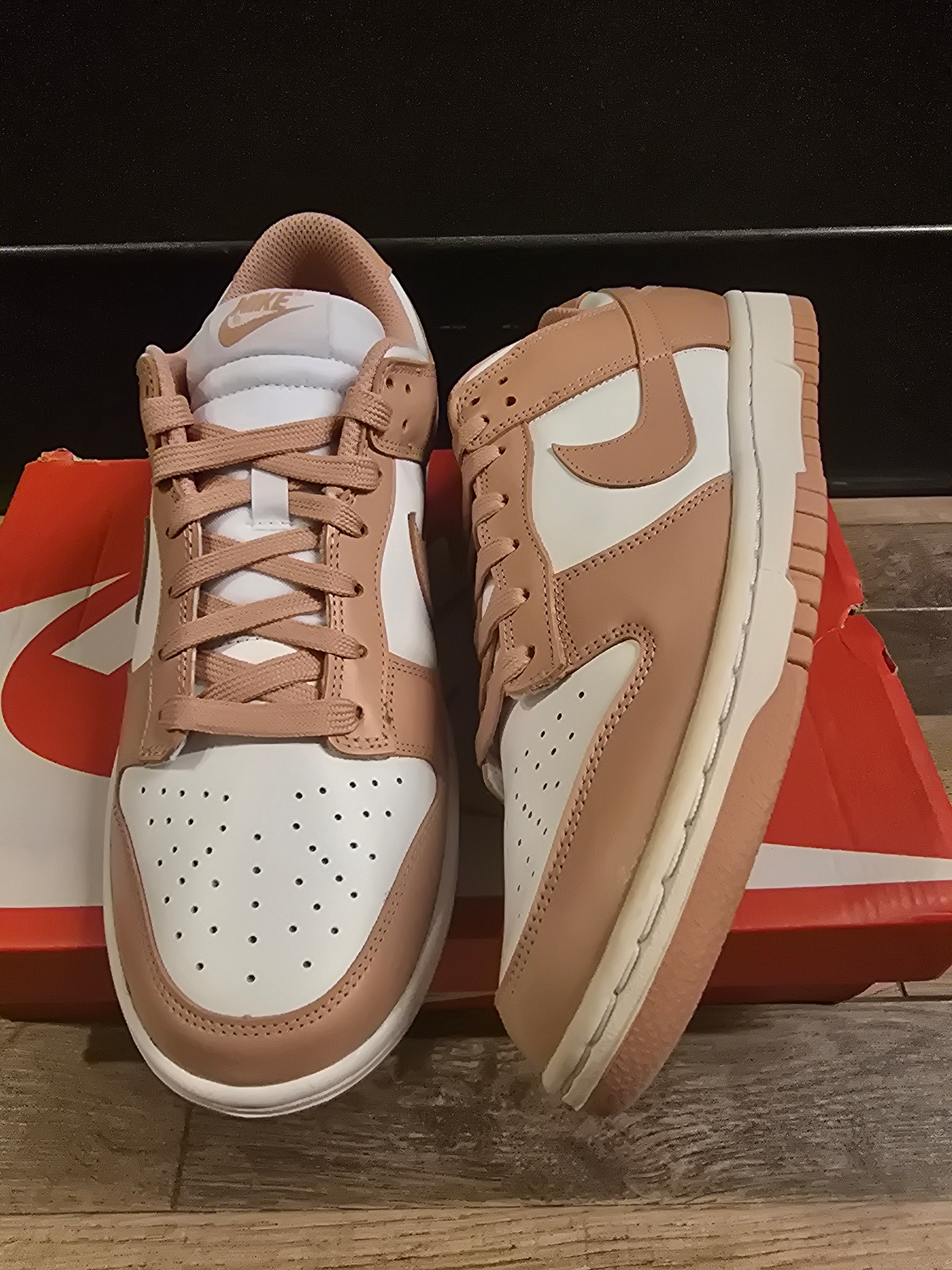 Nike Dunk Rose Whisper – Peak Sneaks